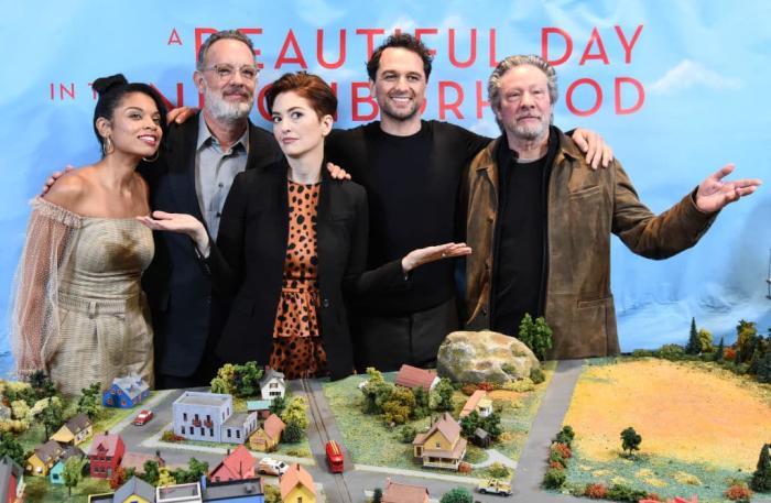 Box Office: 'Frozen II' Makes $350m Worldwide; 'A Beautiful Day in the ...