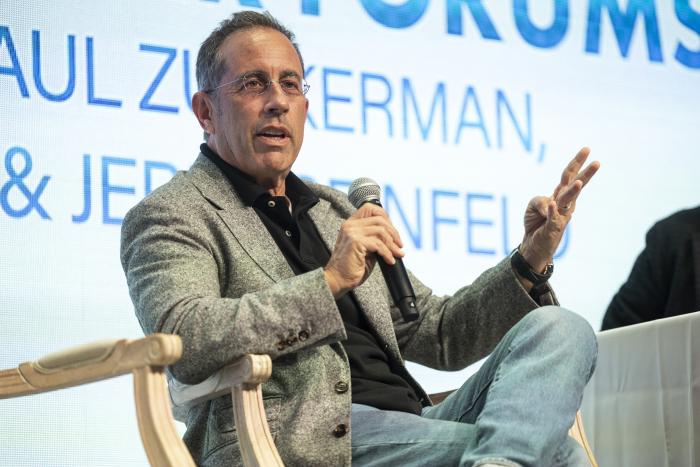 Jerry Seinfeld Corrects Himself Surprisingly Well